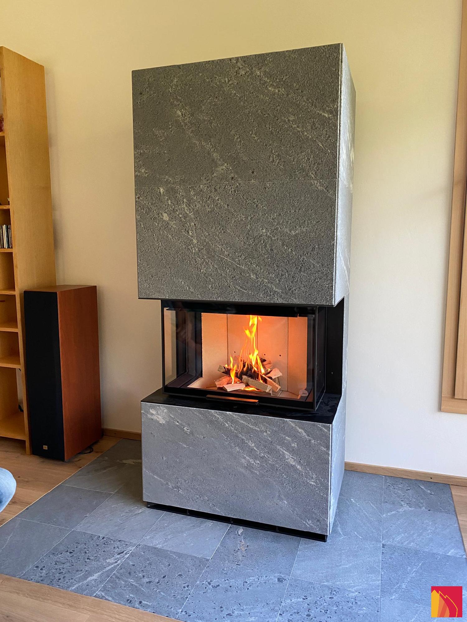 Tulikivi LAKO - Wood stove with soapstone