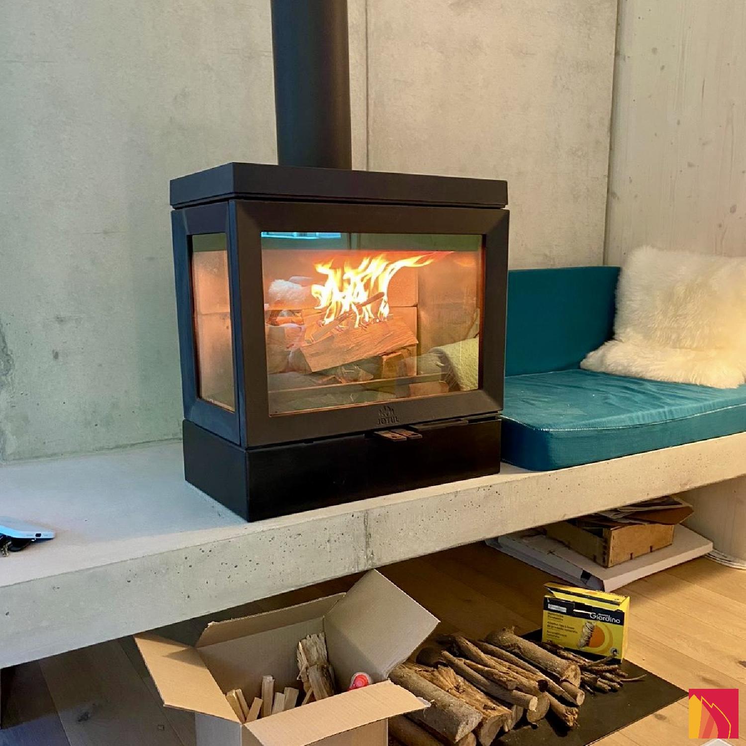 Jotul F 520 - Poêle à bois en acier ou en fonte